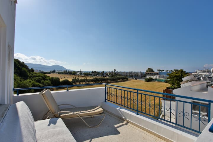 Horizon-amazing Location & Seaview! - Латхи