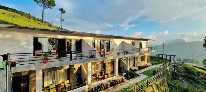 Pine Whisper @Ilika Resort /W Mountain View - Devprayag