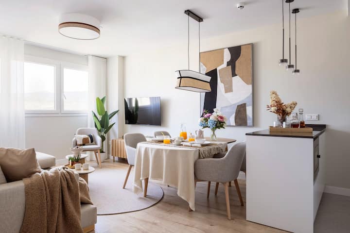 Appartement De 3 Chambres Et 2 Salles De Bain - Malaga
