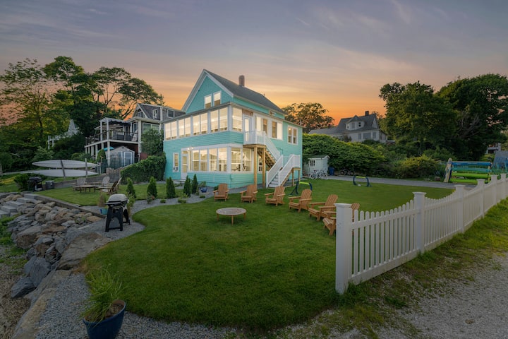 Magical Midgley Cottage | Beachside, Sleeps 12 - Warwick, RI
