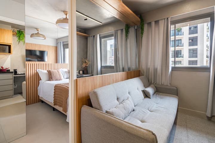 Ap. Luxo C/ Vaga-f. Lima Vl Madalena Pinheiros Usp - São Paulo