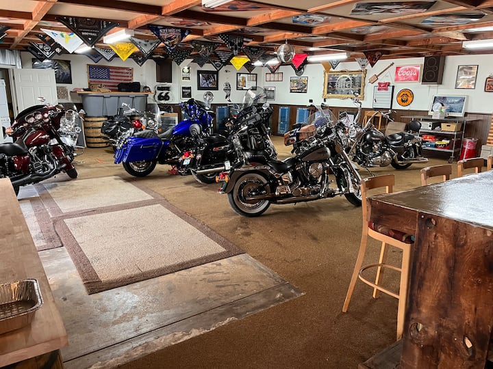 5280 House:   Bikers Welcome! - Deadwood, SD