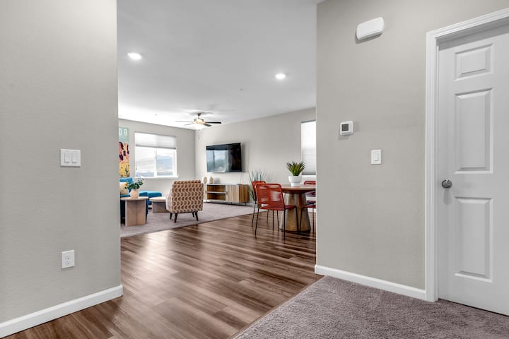 Modern City View Home With Game Room - Sparks, NV