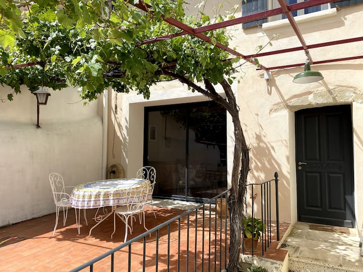 Casa Poli - Maison De Village Avec Terrasse - Eyguières