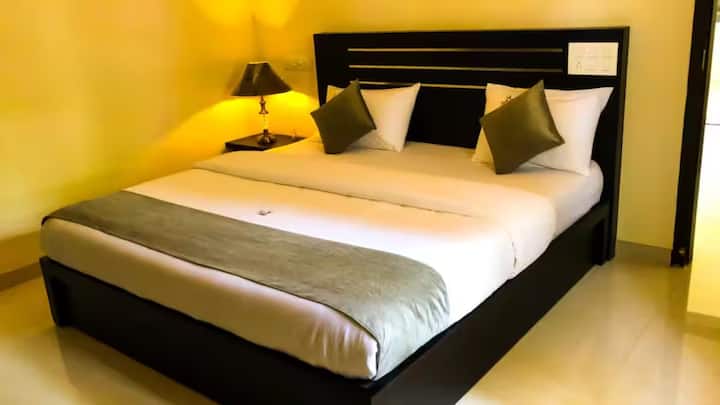 2bhk Ac Pool Villa | Forest’s Lap | Resto-resort - Wayanad