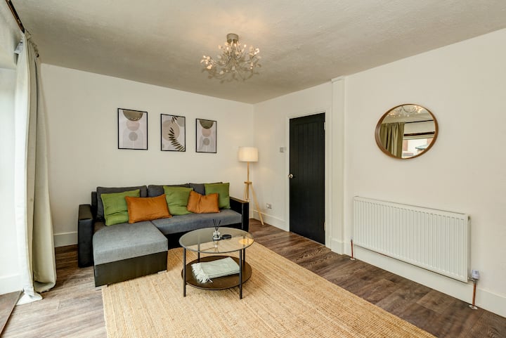 Modern 3-bed Home | Sleeps 7 | 10 Mins To Beach - Fareham