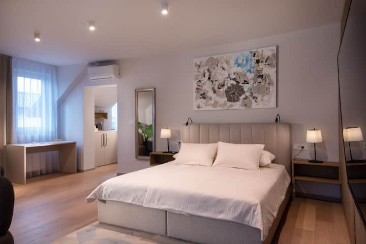 Double Room - Bourbon Rose - Kamnik