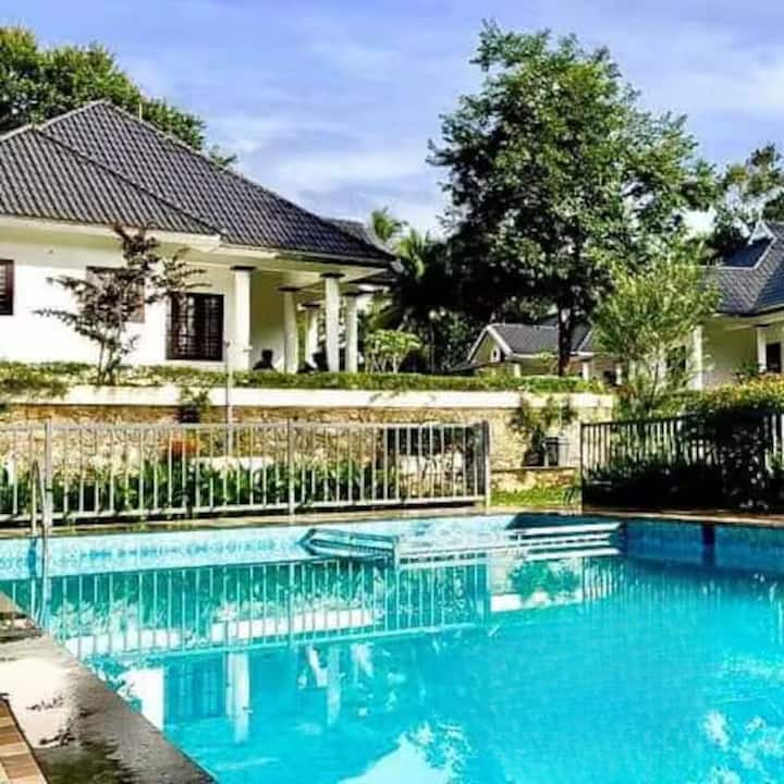 2bhk Ac Pool Villa | Forest's Lap | Wayanad Ipetok - Wayanad