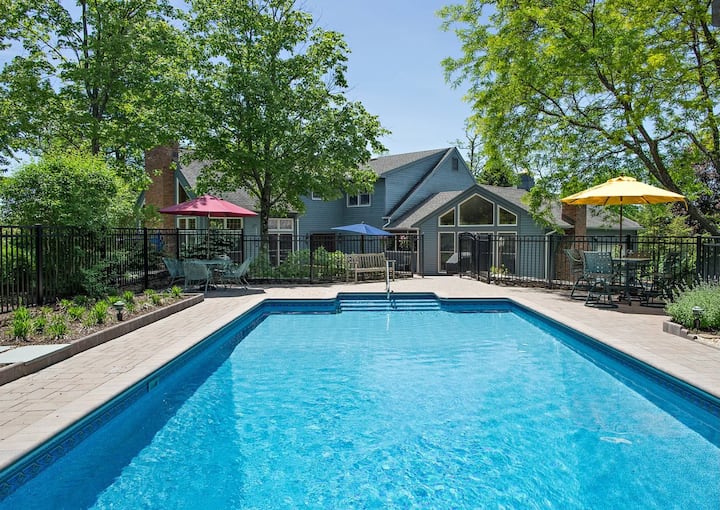 Rombout Retreat Near Millbrook & Eastdale Village - Poughkeepsie, NY