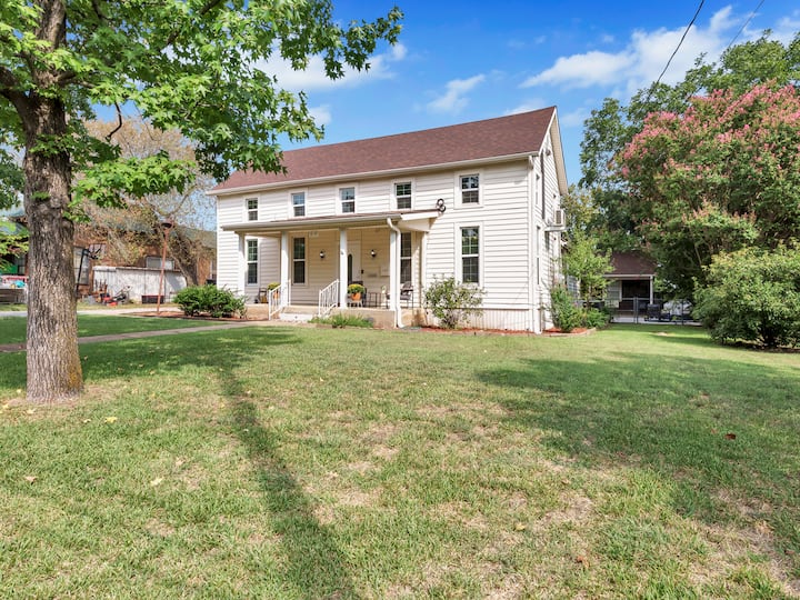Spacious Team House, Near Downtown Sherman - Fairview Park, Sherman
