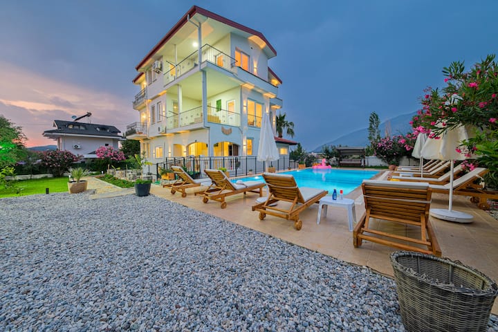 Villa Konforunda,merkezi Konum, Uygun Fiyat - Ölüdeniz