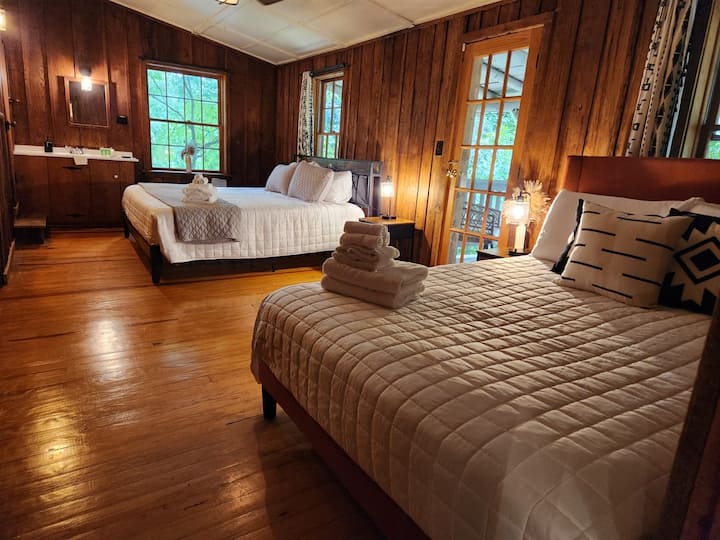 Blue Ridge Exploring By Day And Camp Fire Nights - Waynesville, NC