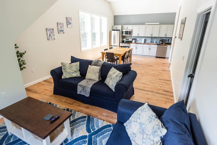 The Carriage House : Hot Tub|games|close To Slopes - Killington, VT