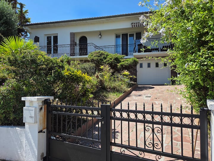 Maison Familiale Chiberta - Calme, Plage à Pied - Anglet