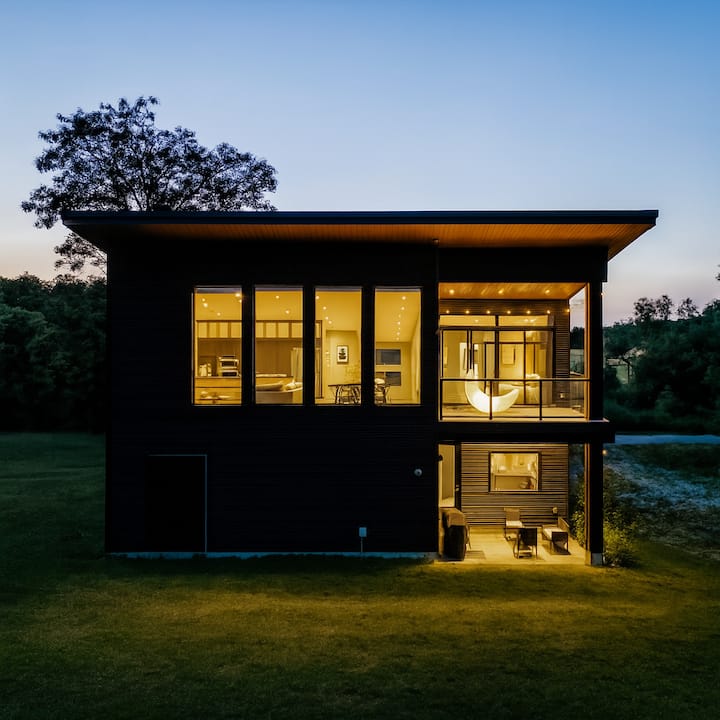 [Casa Luna]chic Lakehouse| Bbq|hottub|lakeviews - Orillia