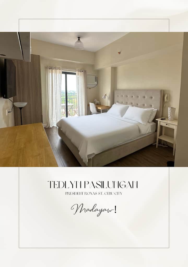 Modern Studio With Balcony | Near It Park & Ayala - Cebu