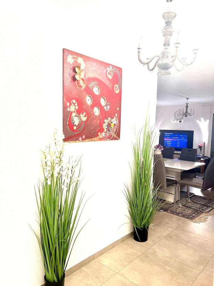 Appartement Lumineux Pour 6 à 8 Pers Court Séjour - スイス ヌーシャテル