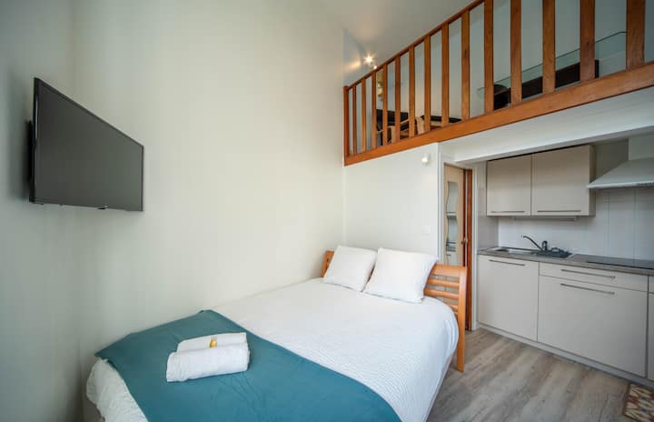 Studio Atypique Independant, Proche Hôpital & Gare - Chalon-sur-Saône