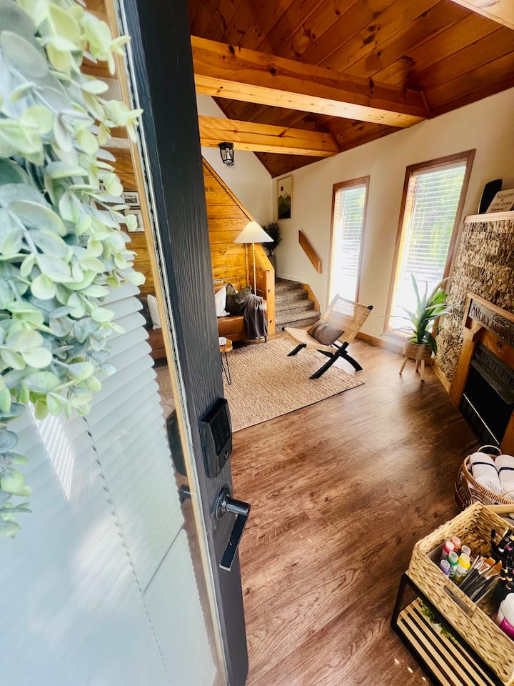 Little Lantern Hideaway - Pigeon Forge, TN