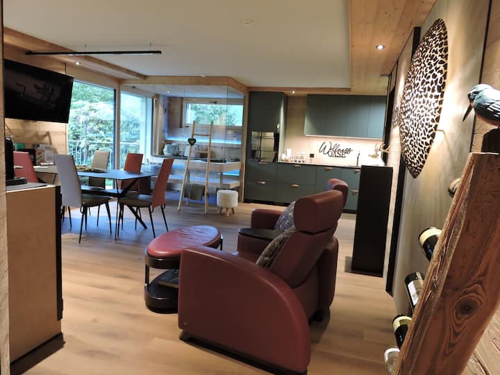 Wohlfühlen Im Eisvogel Nest
Mit Toller Seesicht - Stoos