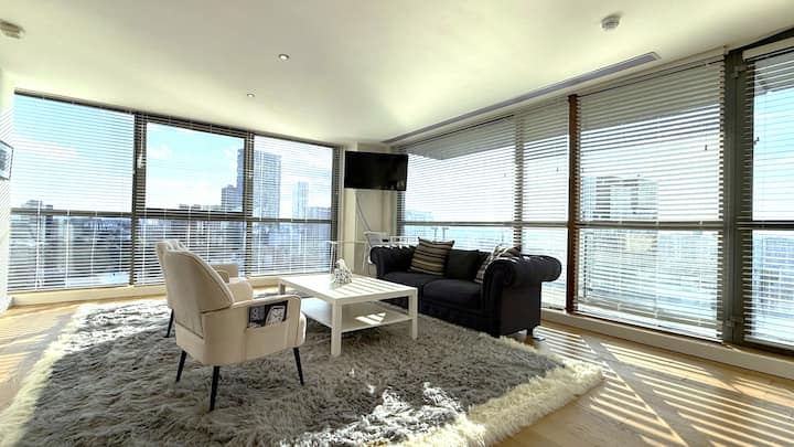 Luxury City Penthouse | Mailbox | 2br Free Parking - Birmingham