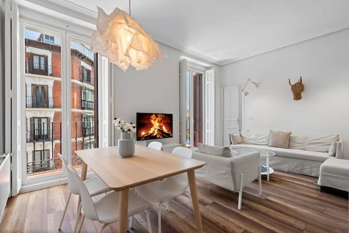 La Latina Madrid Center -3 Bdrms 2 Baths - Madrid