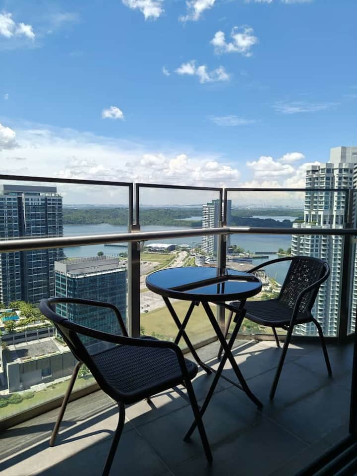 Almas Suites Puteri Harbour - Jurong West