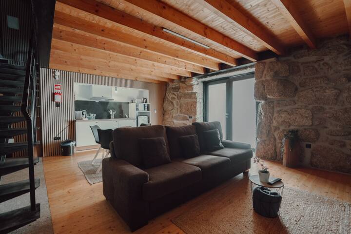 Stone Refuge With Fireplace – Pontido Village - Fafe