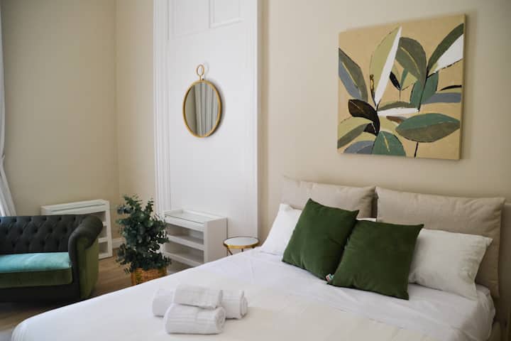 Byeguesthouse Catania Refined Suite In The Center - Catania