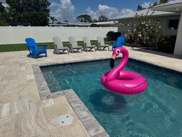 5 Miles To Beaches, Private Pool, 4 Bedrooms! - Bradenton, FL
