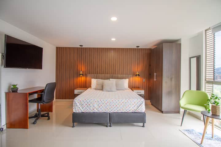 Studio In La Frontera El Poblado, Near Av El Pobla - Envigado