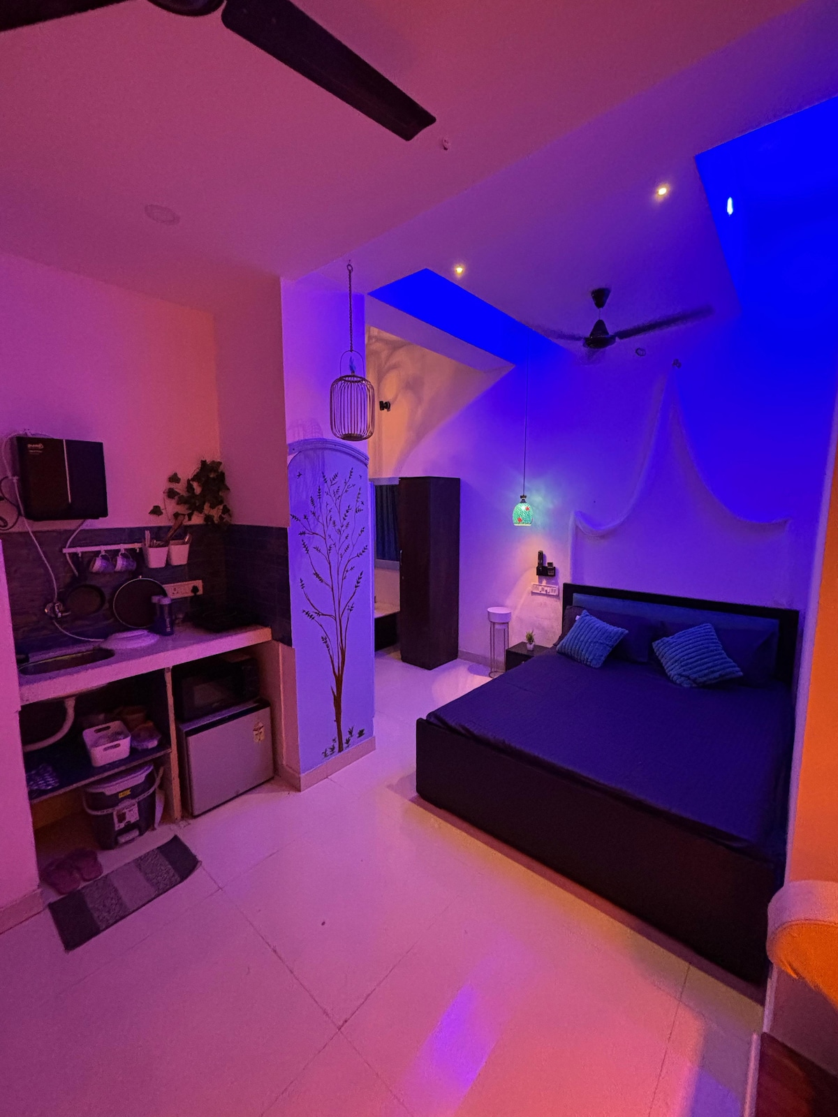 Ivy Splendour Blu Private Studio, Oshiwara, Mumbai - Casas miniatura en renta en Bombay ...