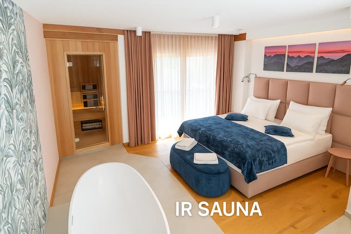 Double Room With Balcony, Sauna & Free Breakfast - Bled