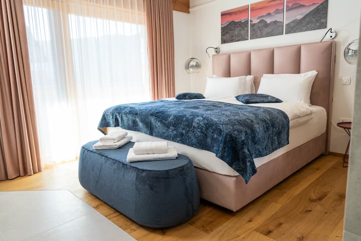 Double Room With Balcony, Sauna & Free Breakfast - Bled