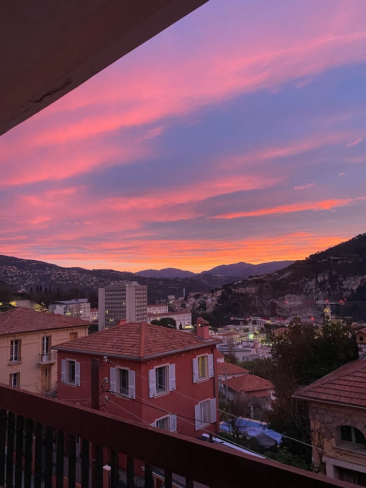 Véritable Cocon Avec Vue Spectaculaire ! - Nizza