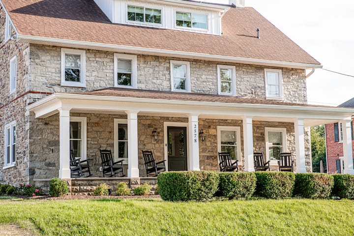 Mill Creek Manor: 3mastersuites+pool+hottub+arcade - Strasburg, PA