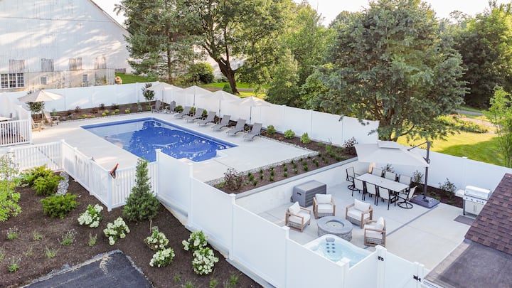 Mill Creek Luxury Manor: Pool+ Hot Tub+ Game Room - Strasburg, PA