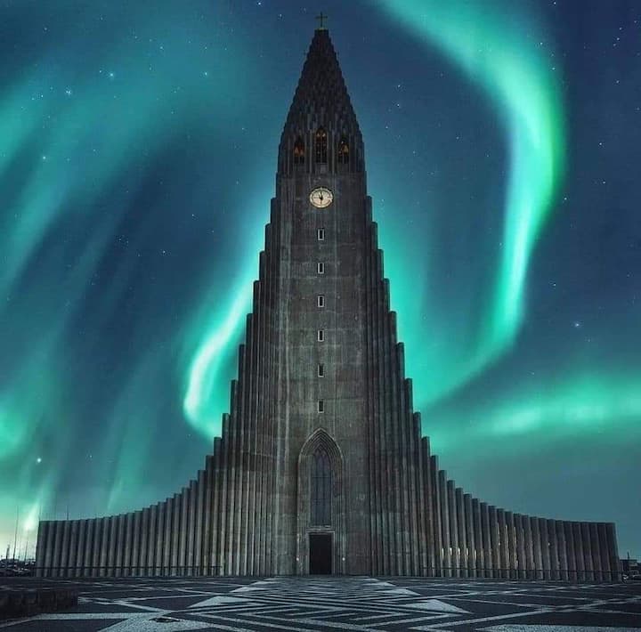Byo Dorm Shared: 1 Bed Per Person  (No Blankets) - Reykjavík