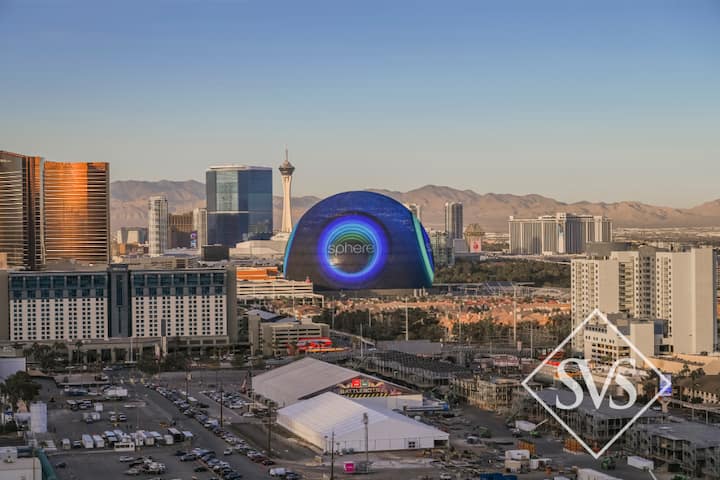 F2q3 1bd/2ba | Strip View | Balcony | Pool - Las Vegas