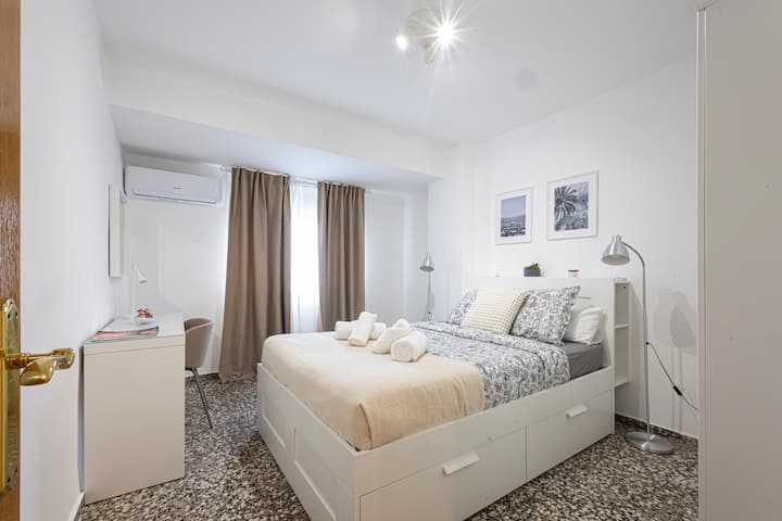 Espectacular Apartamento Nuevo Para 6 Con Tranvía -