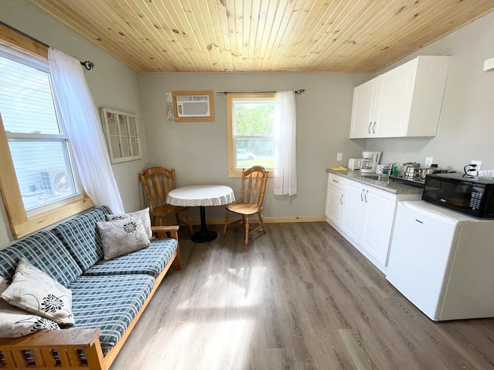 Cottage A - Bobcaygeon