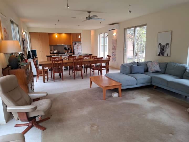 Applegarth Hanging Rock Views, Wineries, Rural 3br - Lancefield
