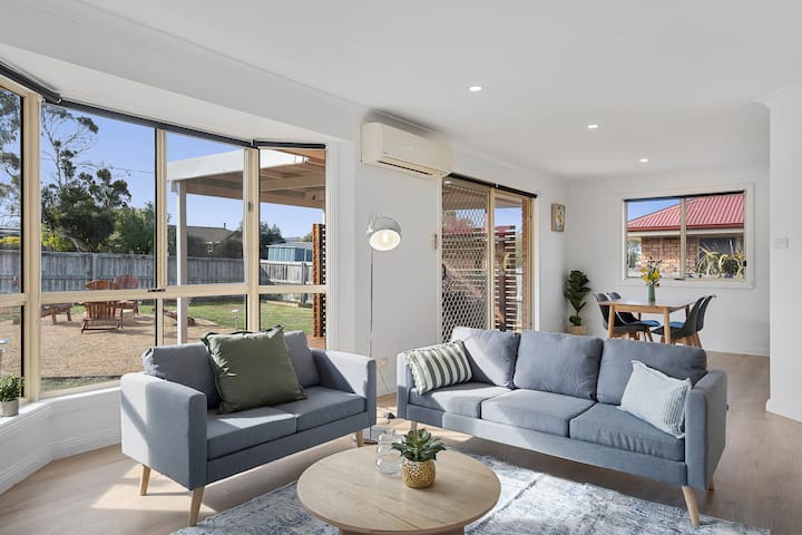 Family Stay Near Hobart Airport | 3br Home - Tasmania