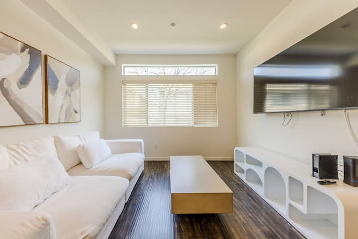 Your Storybook Stay In Historic Monrovia - Monrovia, CA