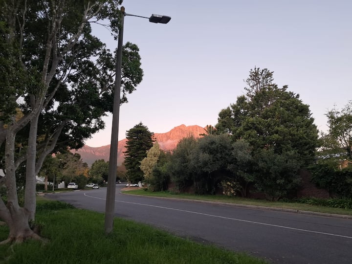 Beautiful African Cottage - Stellenbosch