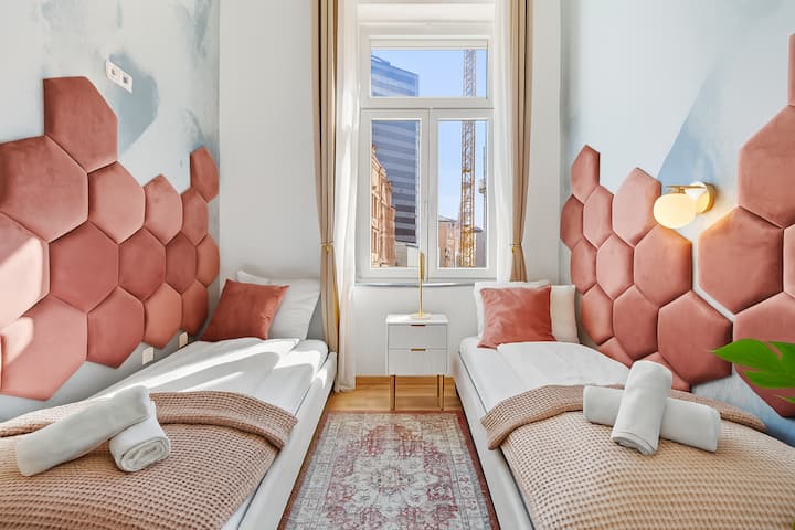 Bright Twin Room – Ideal For Friends Or Colleagues - Viena