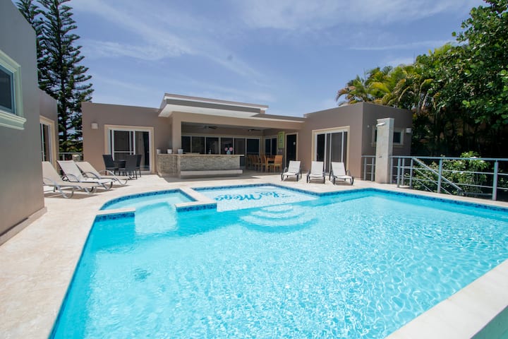Caribbean Paradise • 5br Villa W/ Pool & Bbq - Sosúa