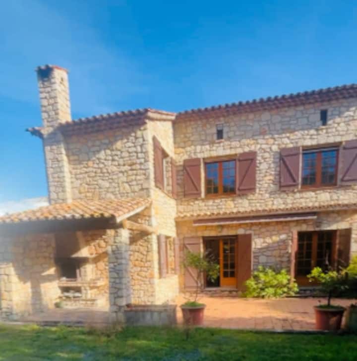 Mas En Pierre Familiale 17 Pers - Puget-sur-Argens