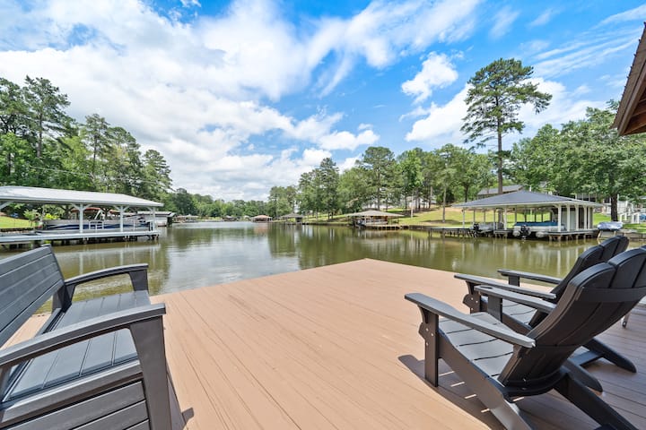 Family-friendly, Sleeps 6, Kayaks, + More! - Milledgeville, GA