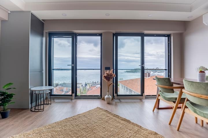 Bosphorus View - 2 Bedrooms - Elevator - Istanbul